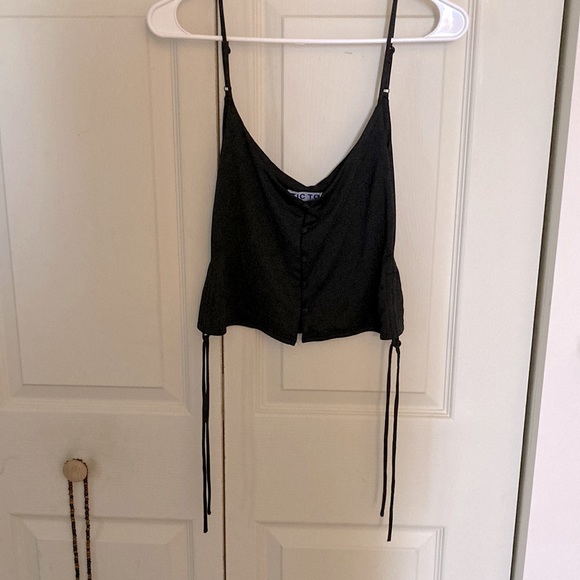 Tic Toc | Tops | Nwot Black Thin Strap Crop Top | Poshmark